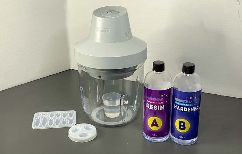Resiners AirLess Lite: An Easy Way to Remove Resin Bubbles